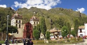 Huancavelica, Ciudad enclavada en la Cordillera de los Andes